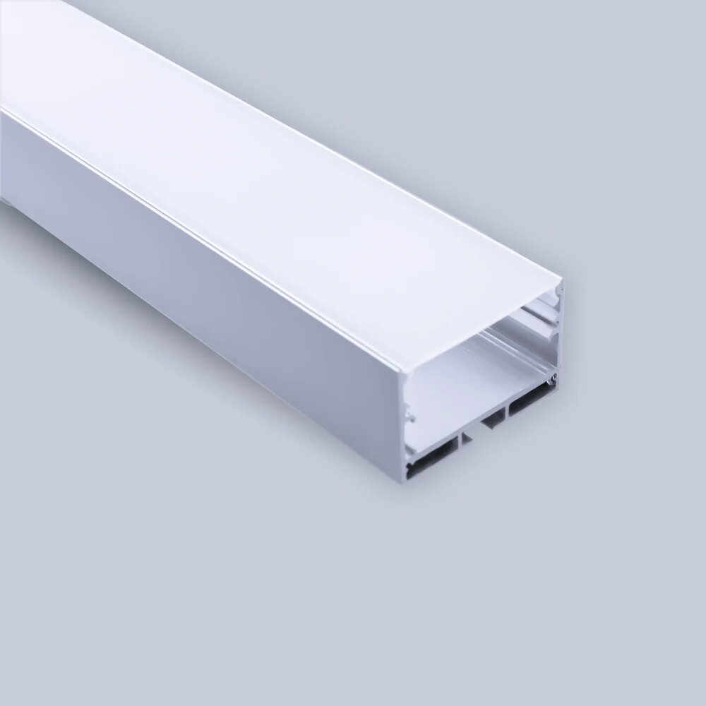 Накладной алюминиевый профиль ELEGANZ 50x32 мм с рассеивателем, 2м U-3010B