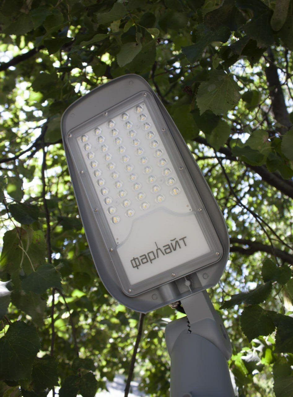 Светильник светодиодный консольный уличный с регулируемым углом наклона СКУ 100Вт 5000К IP65 Фарлайт