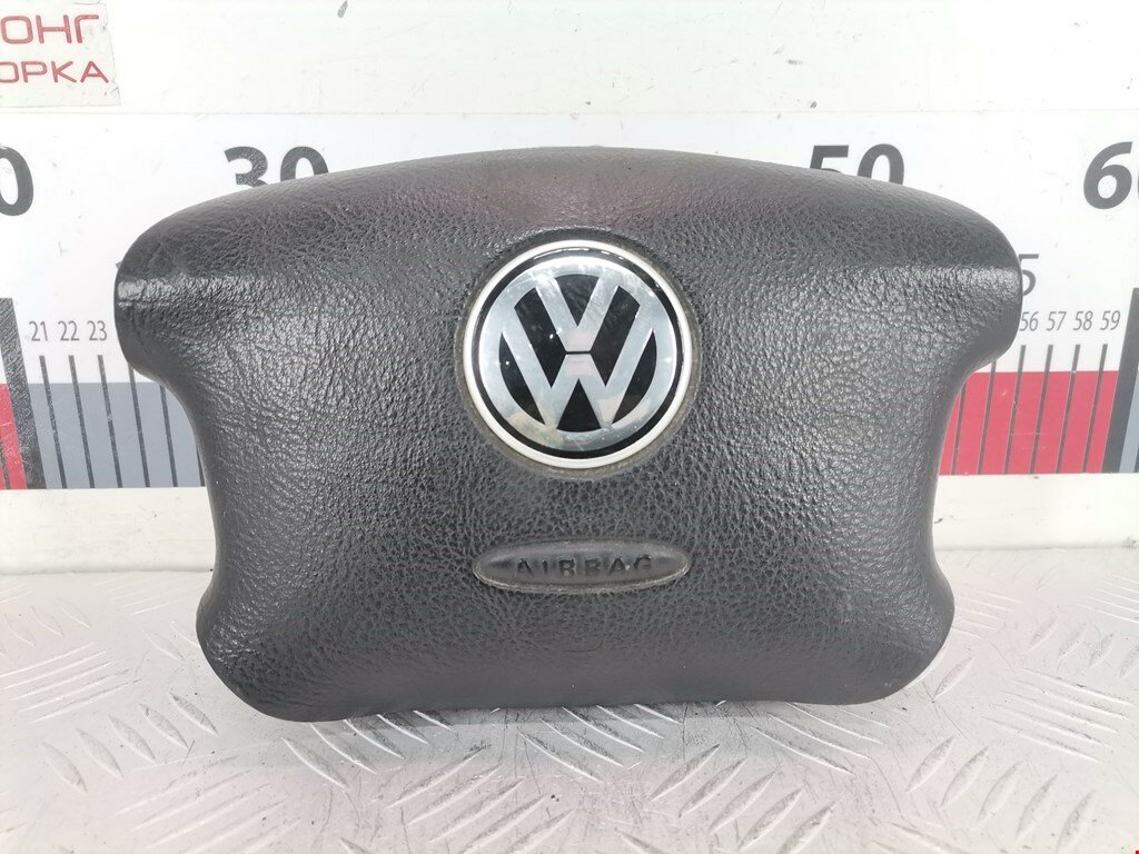 Подушка безопасности в рулевое колесо Volkswagen Passat 5 3B0880201BS арт. 1675718