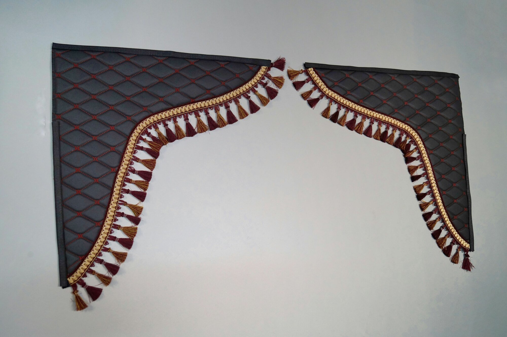 Ламбрекены - Углы с бахрамой (57х57), красный ромб.