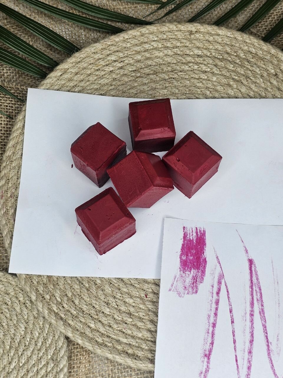 Краситель жирорастворимый для свечей и мыла 28 грамм Розово-Красный