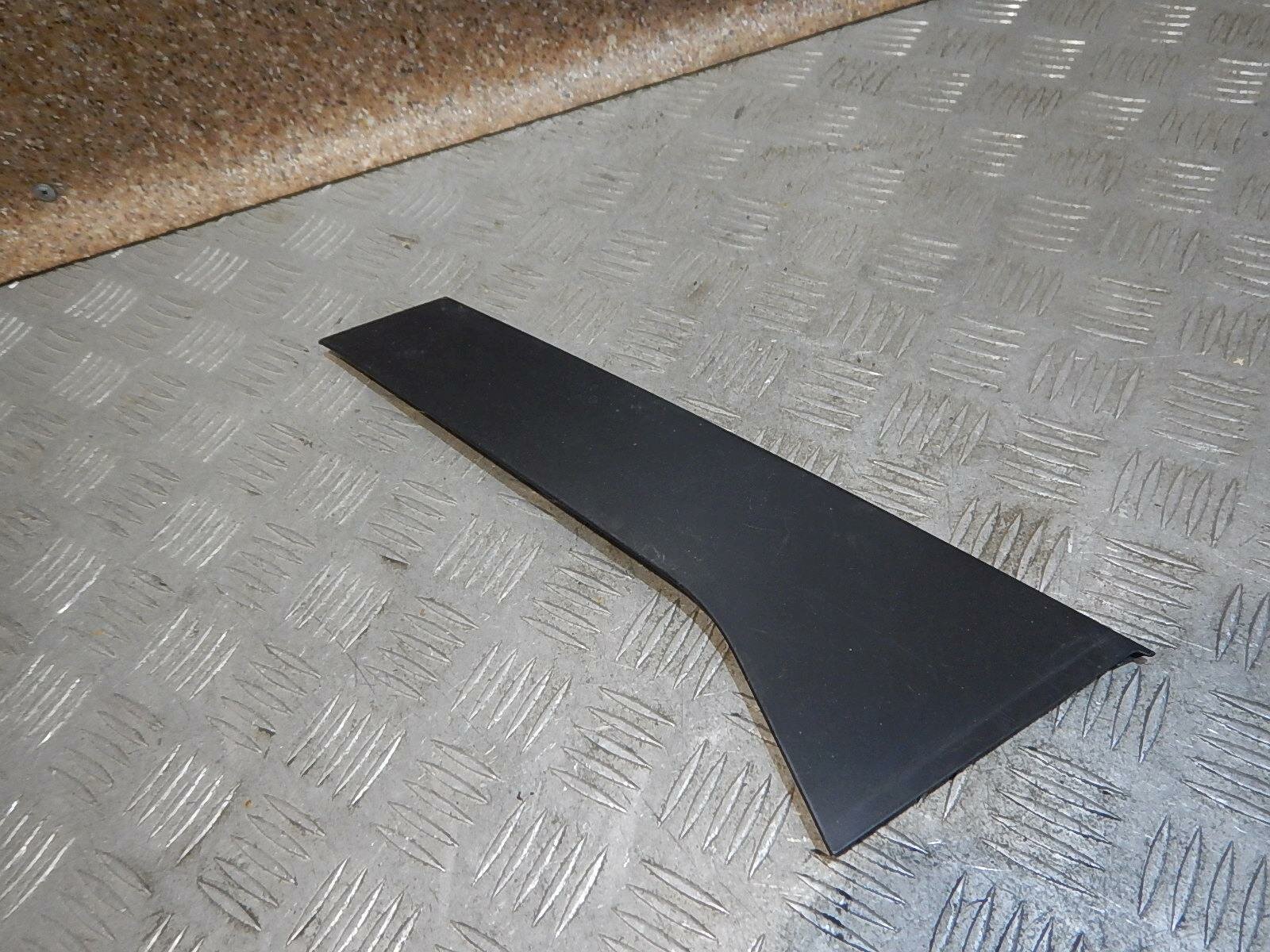 Б/У Накладка двери задней левой, Opel (Опель)-ASTRA J (09-) OPEL ASTRA J (09-) хетч Мелкие царапины. 423139 GENERAL MOTOR...