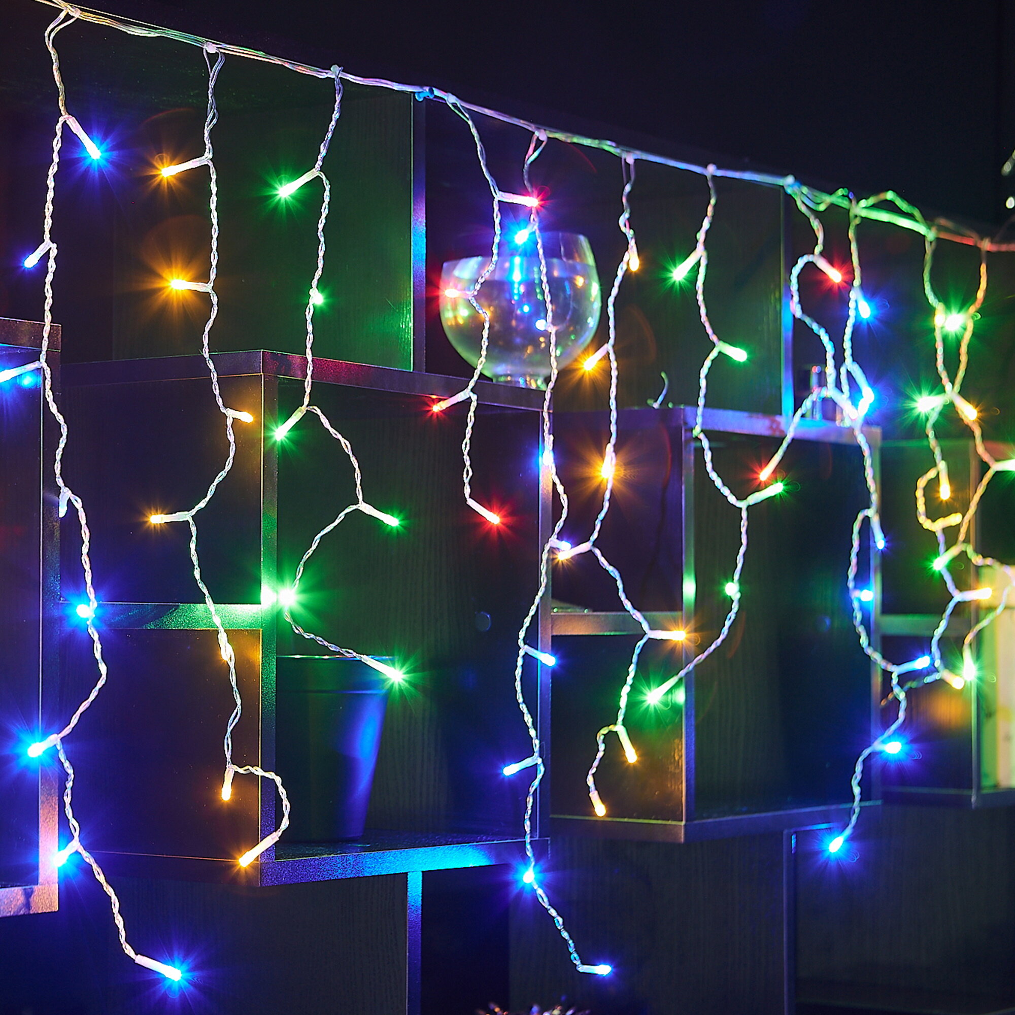 Бахрома с эффектом мерцания. 12м. Соединяемая. Разноцветный свет. Провод прозрачный. ULD-B12006-195-TTK MULTI IP44.