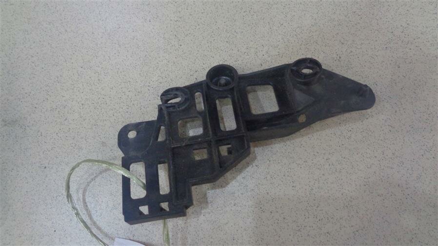 Кронштейн от Audi A6 C6 2004-2011