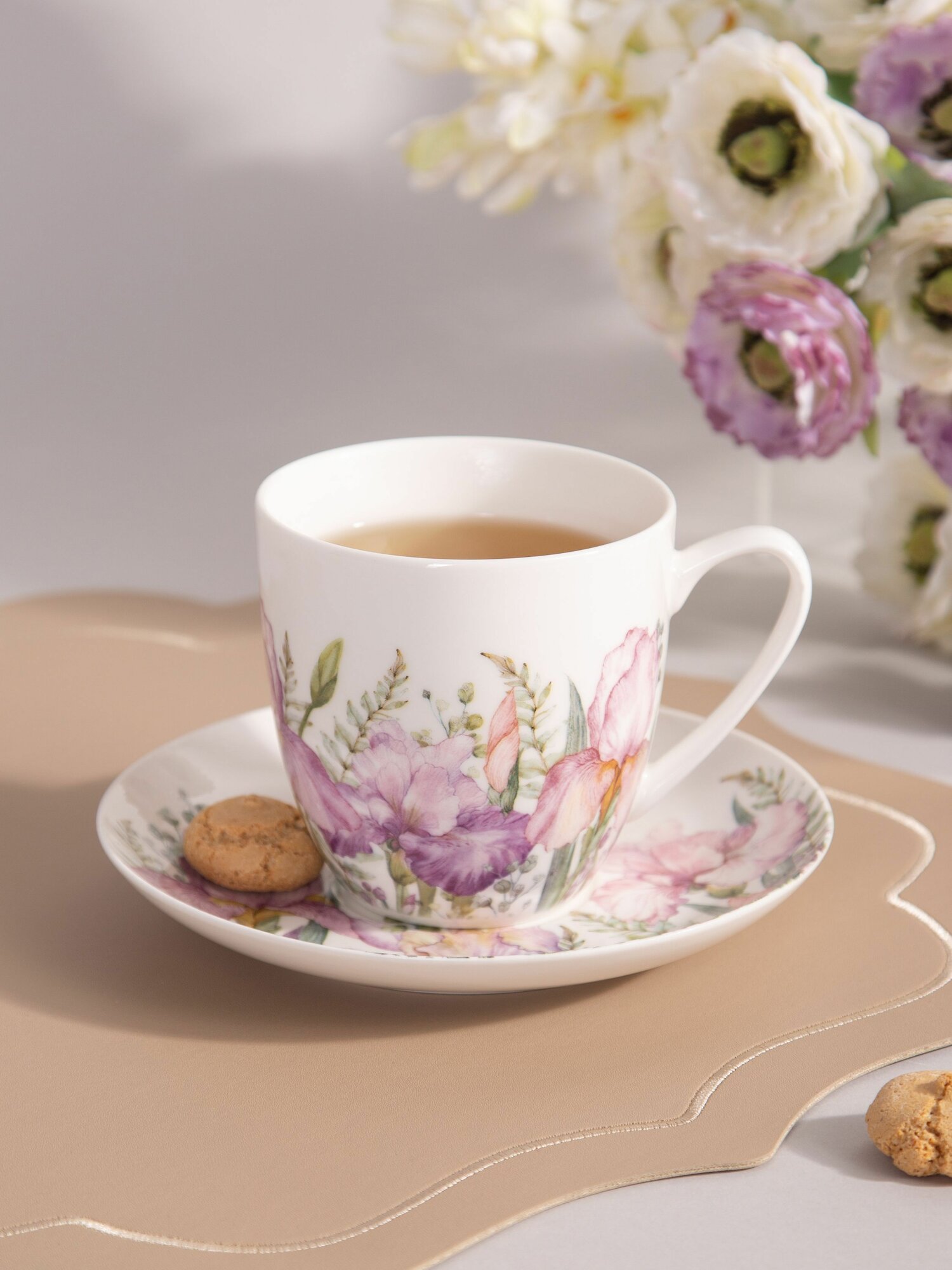 Чайная пара Lefard "Irises", 370 мл, на 1 персону, 2 предмета, фарфоровая