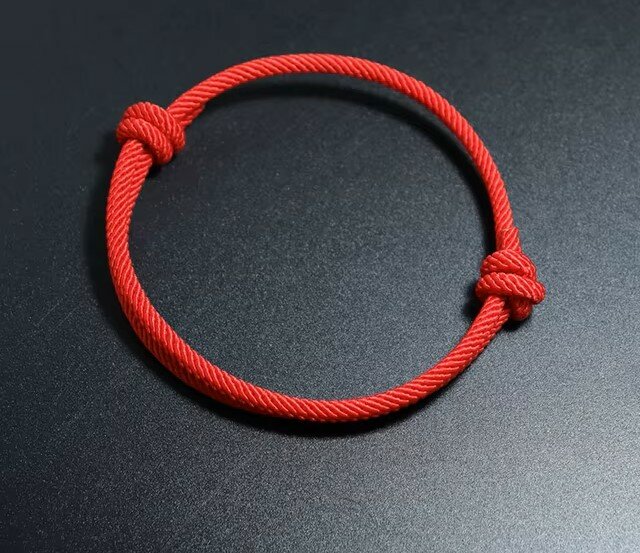 Браслет-нить