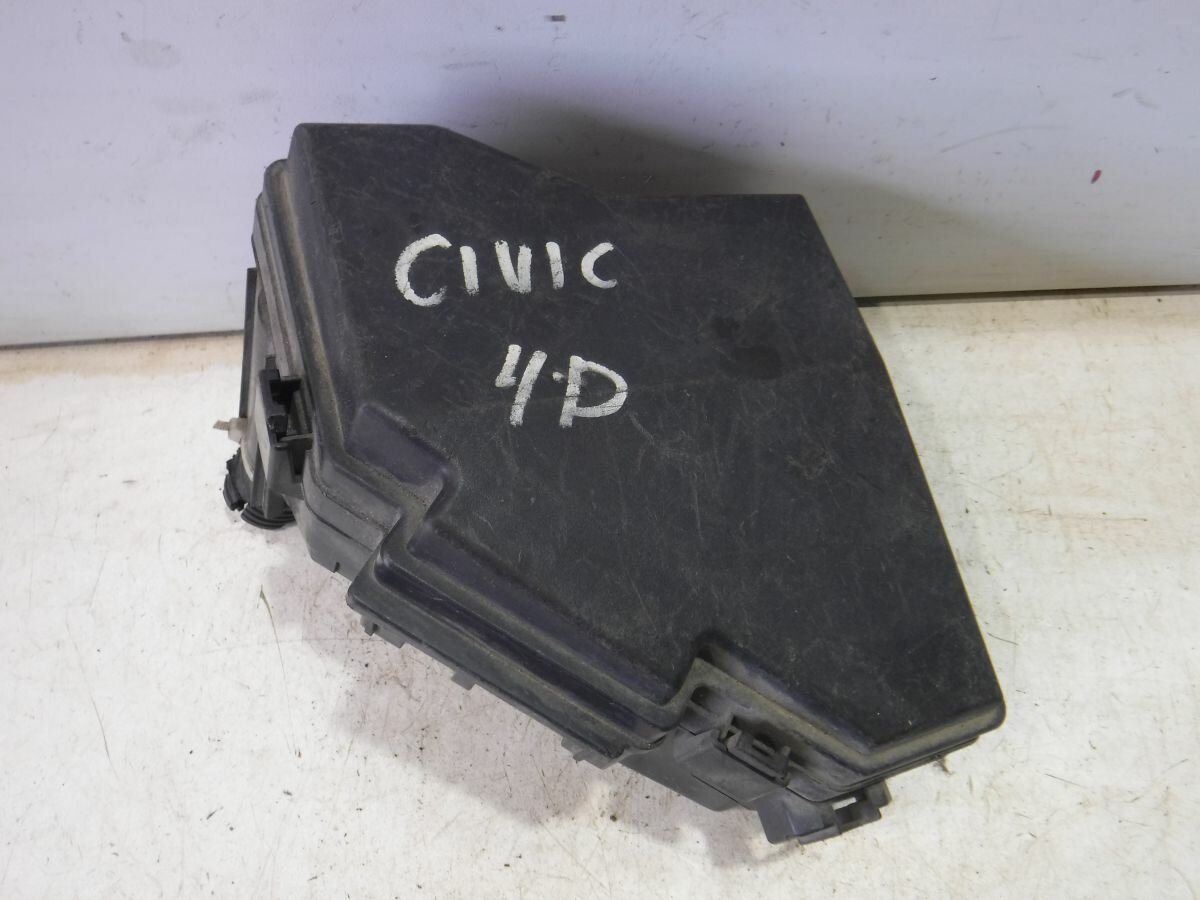 Блок предохранителей Honda Civic VIII (2005—2009) 38250SNAJ21