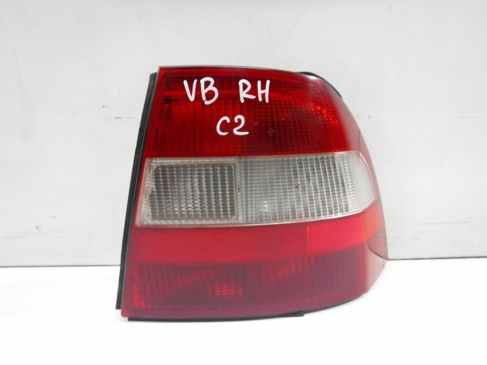 Фонарь задний правый Opel Vectra B 6223160