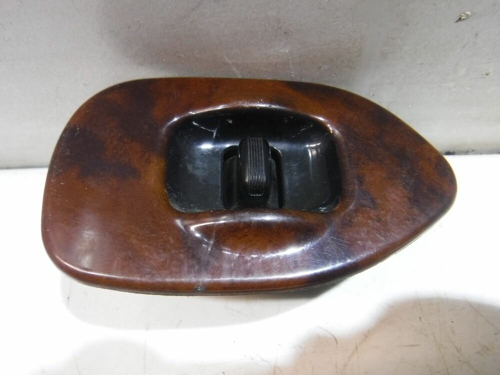 Кнопка стеклоподъемника задняя левая Subaru Legacy