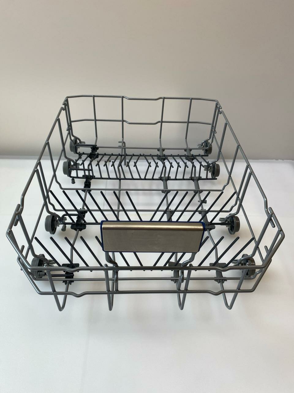 Корзина нижняя, для ПММ Grundig GSVP4151P