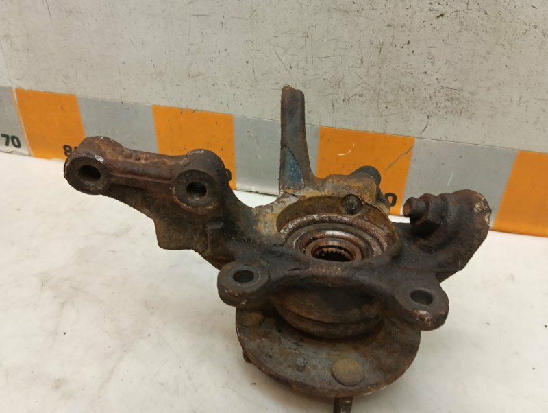 Б/У В сборе со ступицей, ступица Кулак поворотный Nissan Almera 2001 N16 Перед. Прав. 378347 NISSAN арт. 400144M400