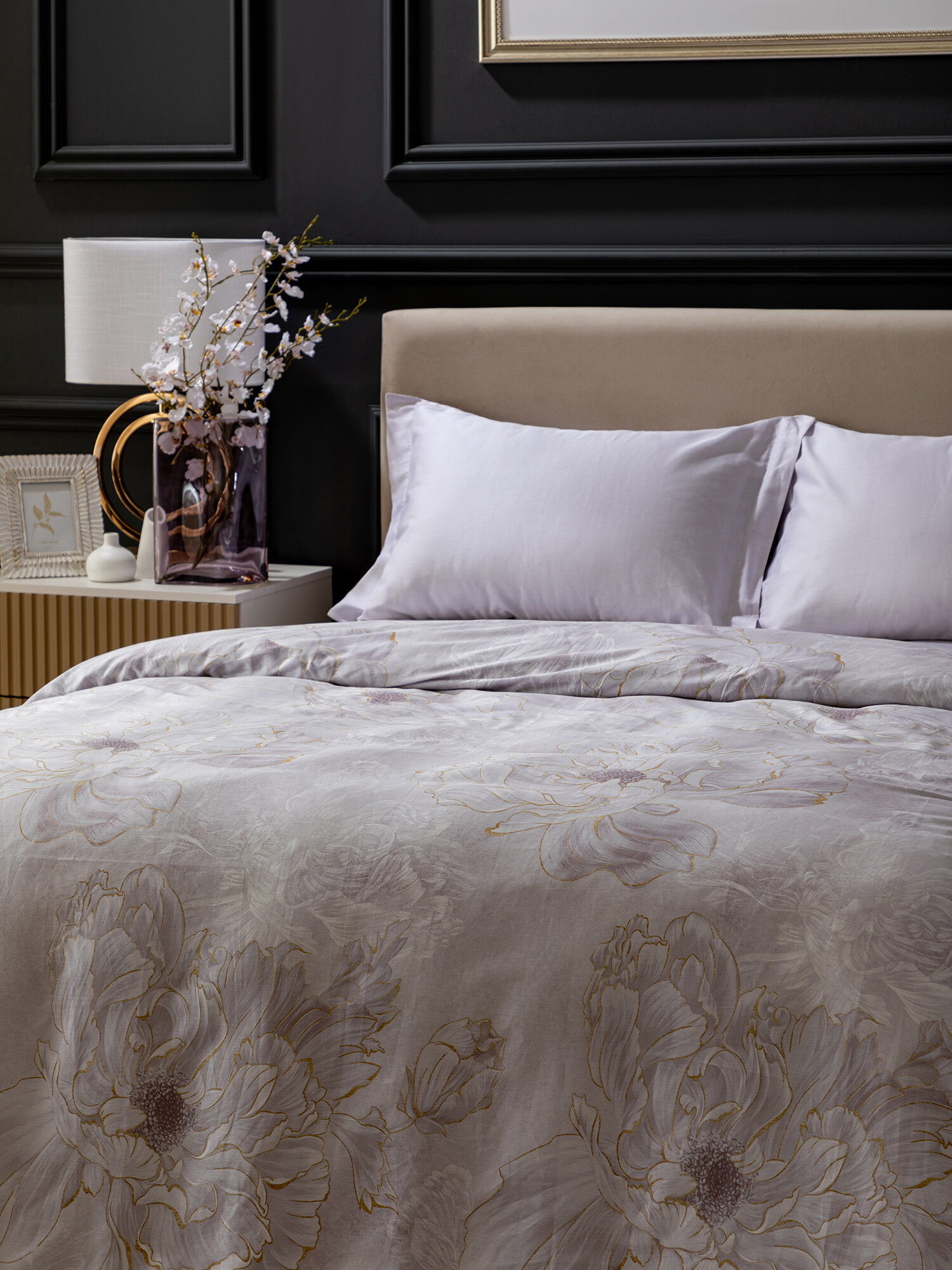 КПБ семейный сатин "Cozy Home" (50х70) рис. 43021-1/41190-7 Королева/La Regina