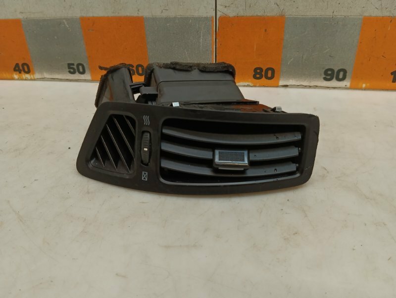 Б/У Дефлектор воздушный Kia Ceed 2012 ED Лев. 363410 Hyundai-KIA арт. 974801H000EQ