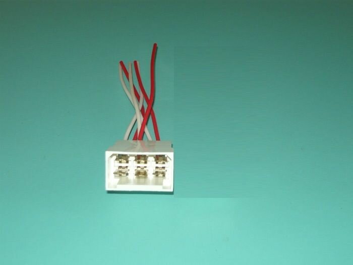 Колодка на 6 клемм с провод. S=0,75мм, L=120мм штыревая 6.3мм диалуч 10шт./упак