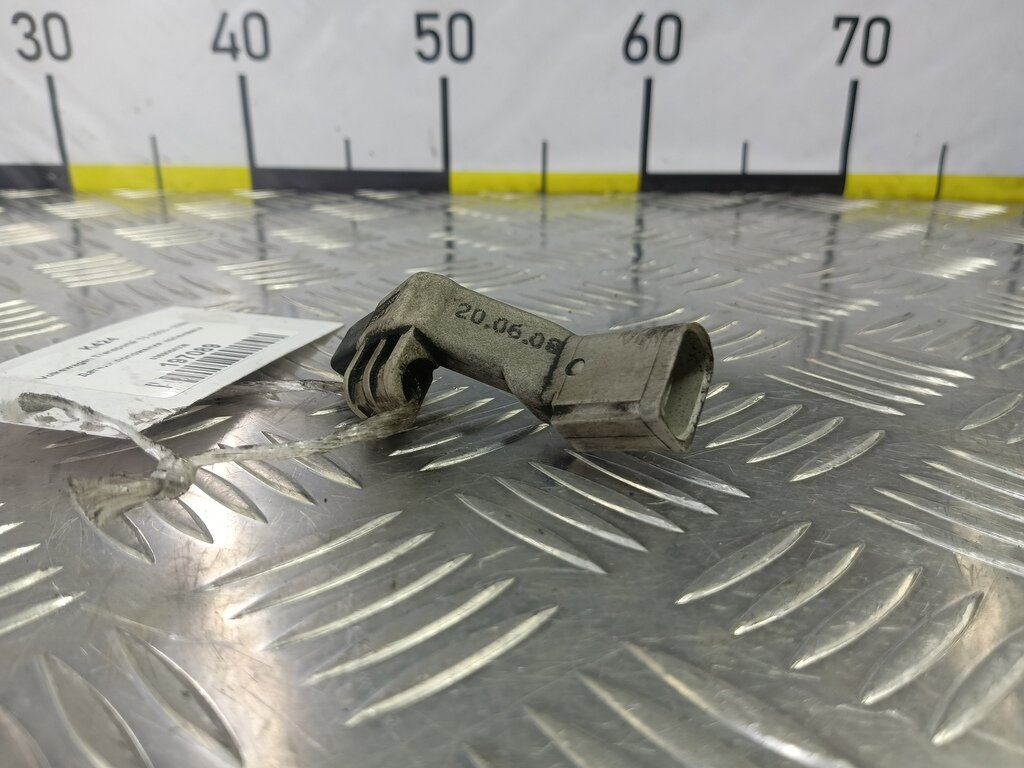 Датчик положения коленвала Б/У для Volkswagen Transporter T5 (2003—2009) 036906433E