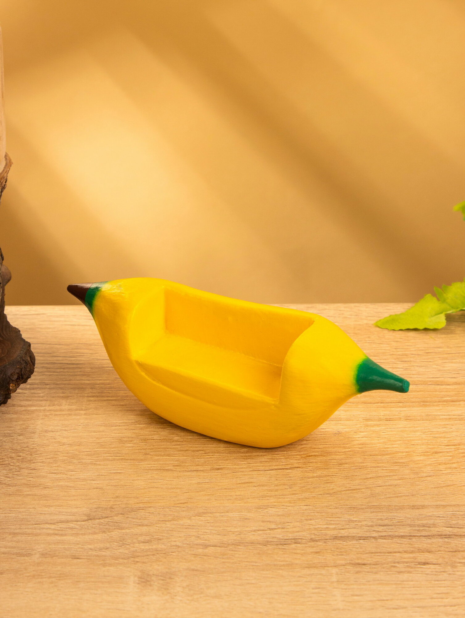 Мебель для кукол "Кресло-банан", 16x4x5 см, дерево, цвет: жёлтый