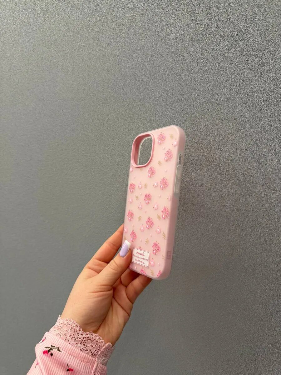 Чехол на Iphone 15 с цветочным узором, эстетичный стиль, защита камеры — фото 1