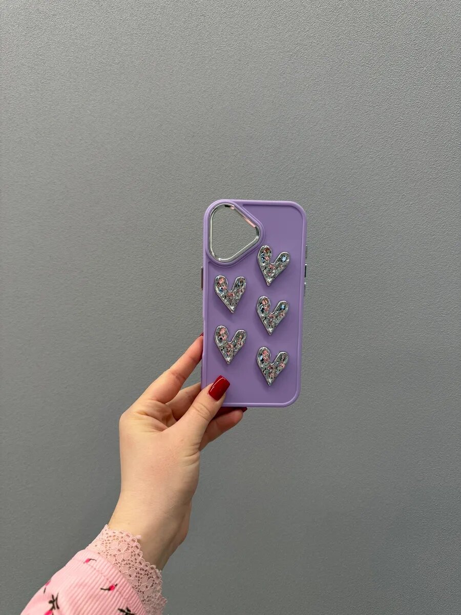 Чехол на Iphone 17 , цвет фиолетовый , с крепко приклеенными фигурками . — фото 1