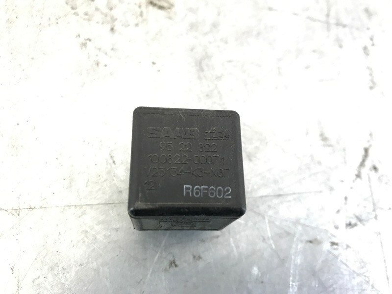 Реле SAAB 9000 YS3C B234 1991 (б/у) 9522822