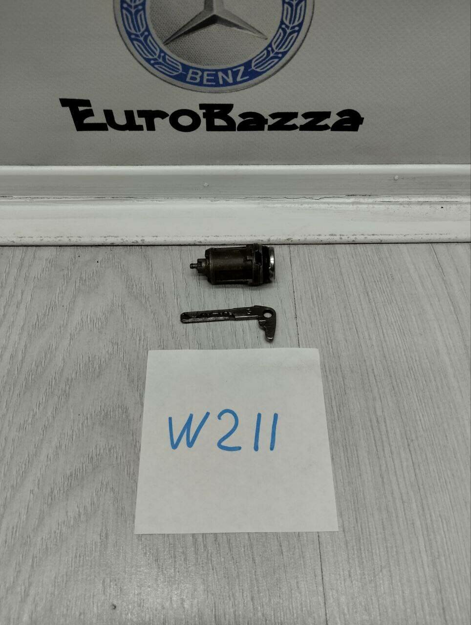 Личинка с ключом Mercedes W211 A2038900467