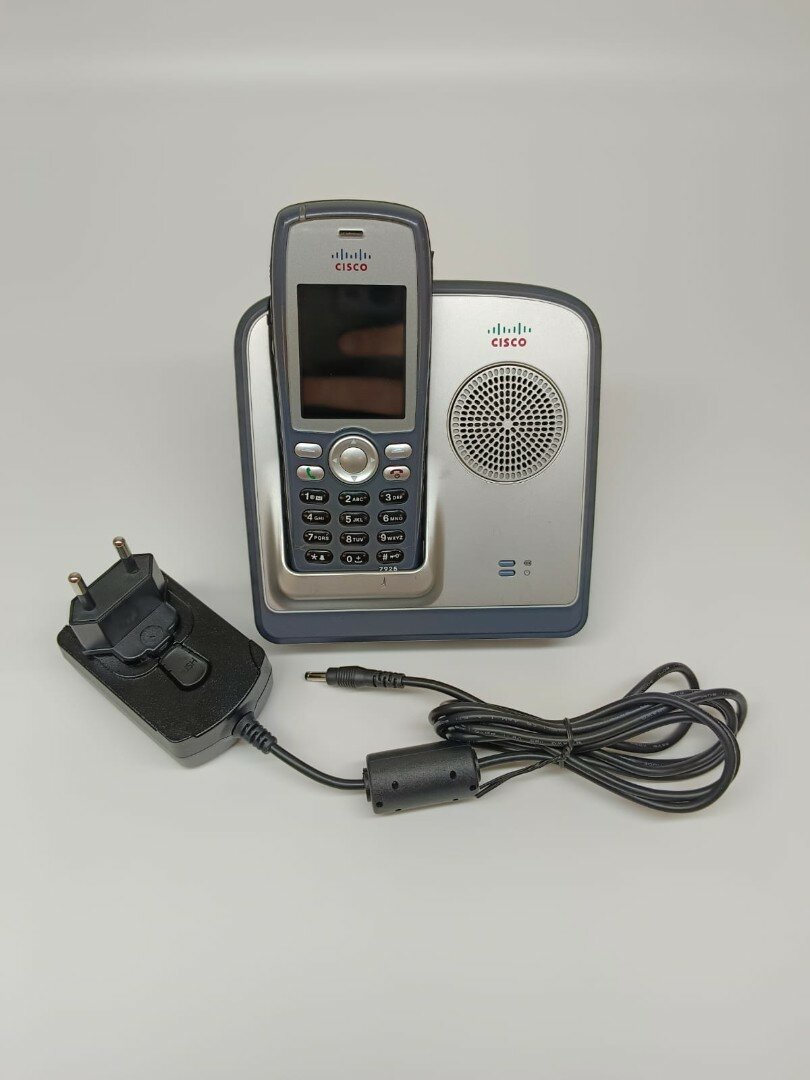Беспроводной VoIP-телефон CISCO CP-7925G-A-K9 с зарядным устройством CP-DSKCH-7925G (поддержанный)
