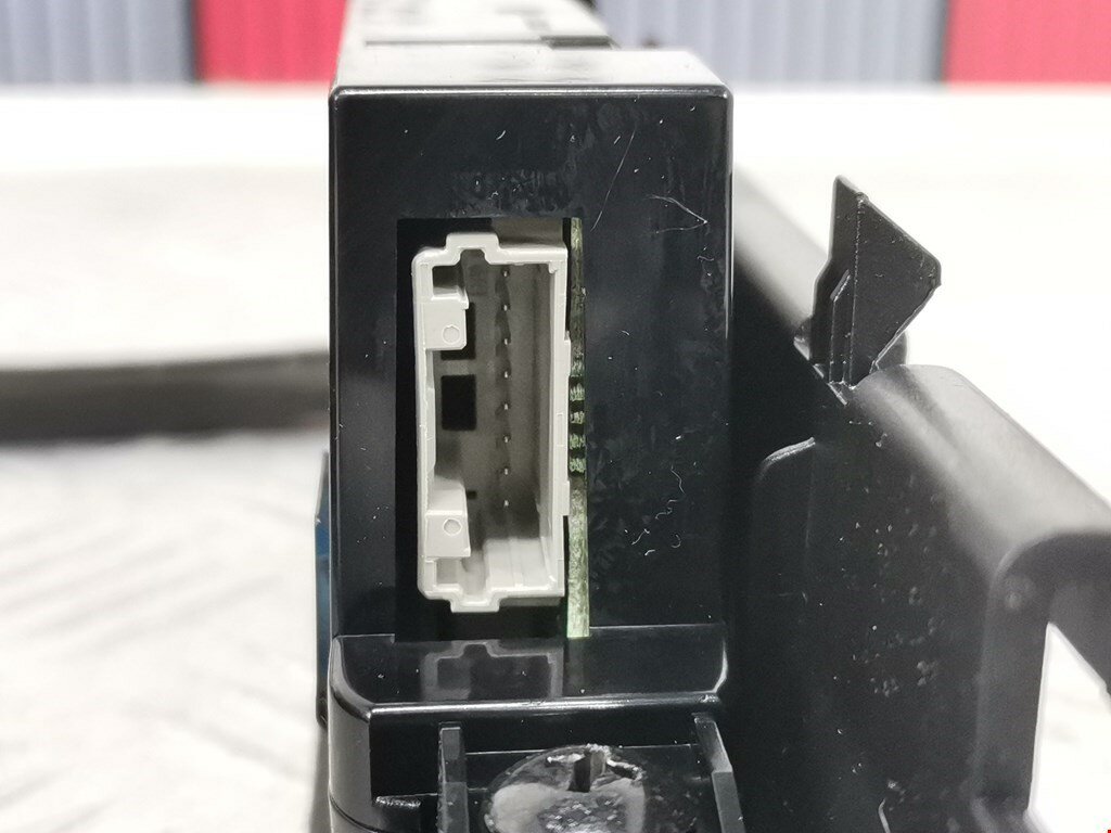 Накладка декоративная на торпедо Nissan Qashqai 1 68260JD02E арт. 1692068