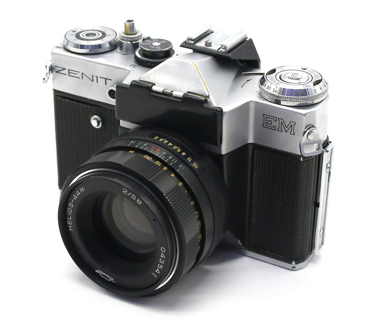Зенит ЕМ + Гелиос-44М с ушами (КМЗ, 1974)