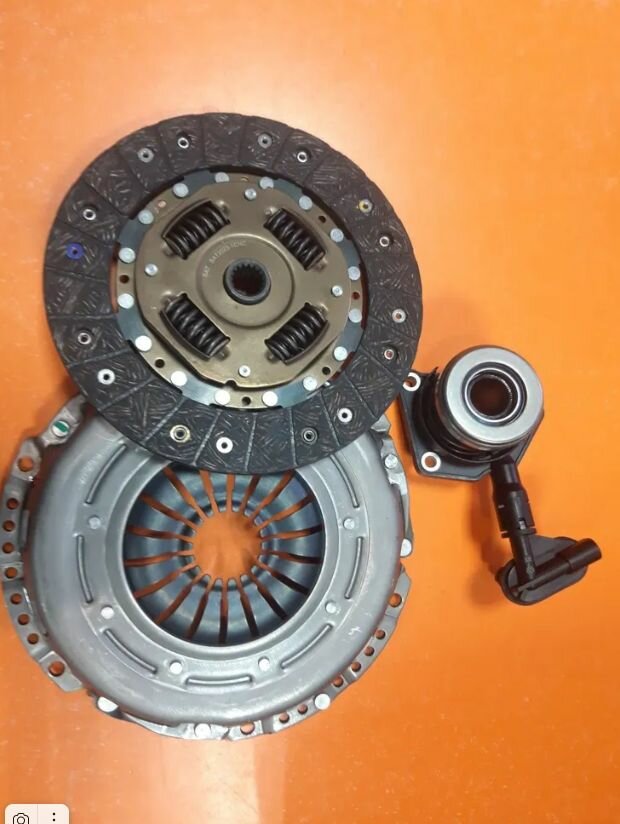 Комплект сцепления с выжимным подшипником Форд Фокус 2 Ford Focus 2 двигатели 1.4 1.6 лучший выбор