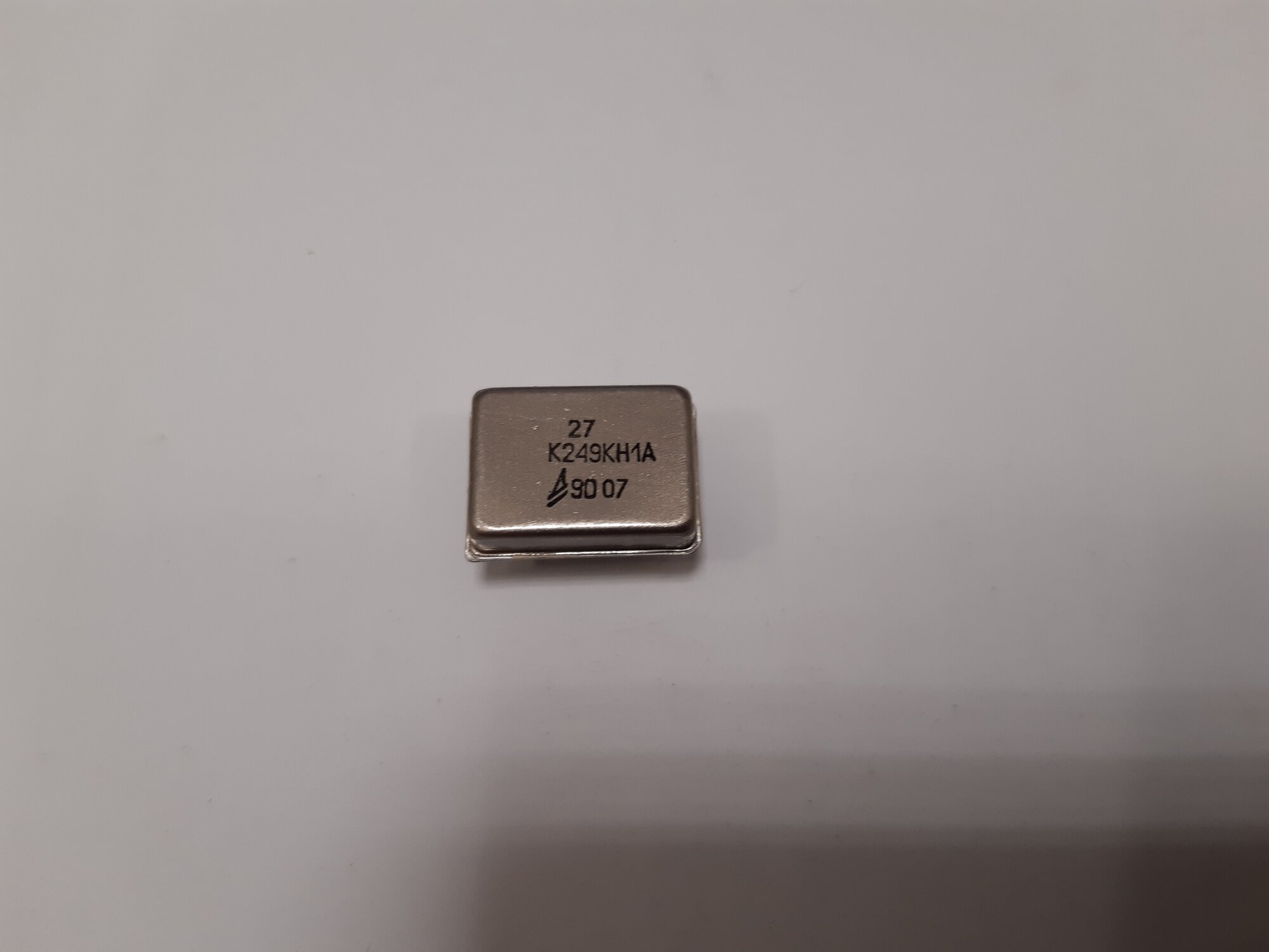 Микросхема К249КН1А 1990г (в комплекте 3 штук)