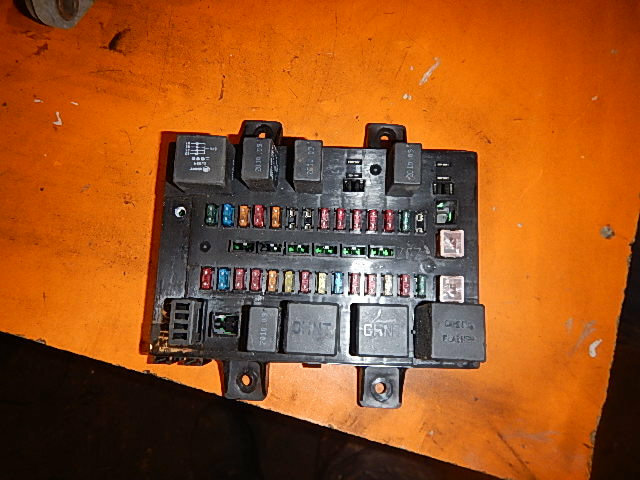 Б/У Блок предохранителей, Lifan (Лифан)-BREEZ (07-) BREEZ (07-14) с разбора, салонный целый 206291 LIFAN арт. LAX3722100B1