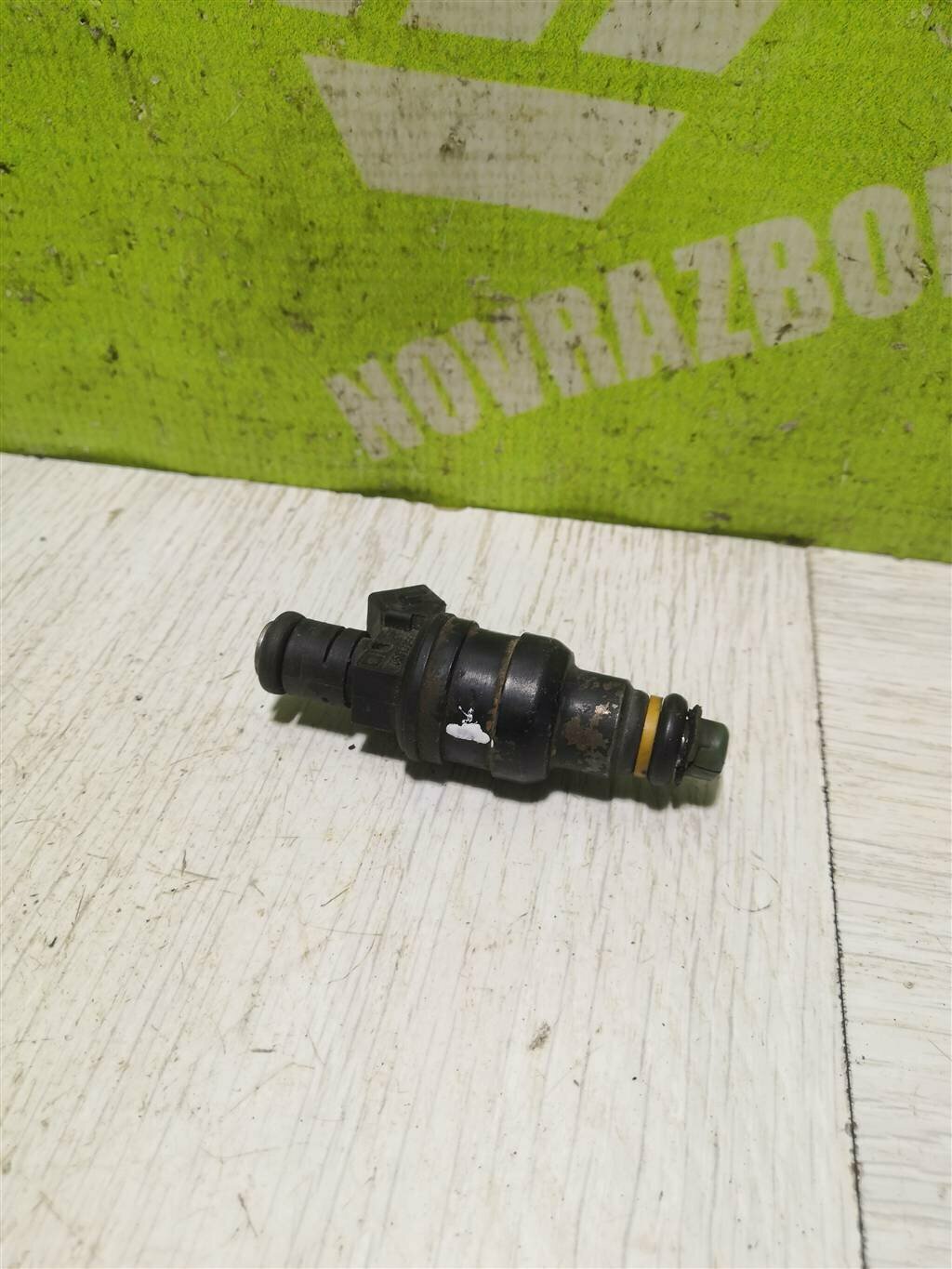 Форсунка инжекторная VW Passat B5 96-00