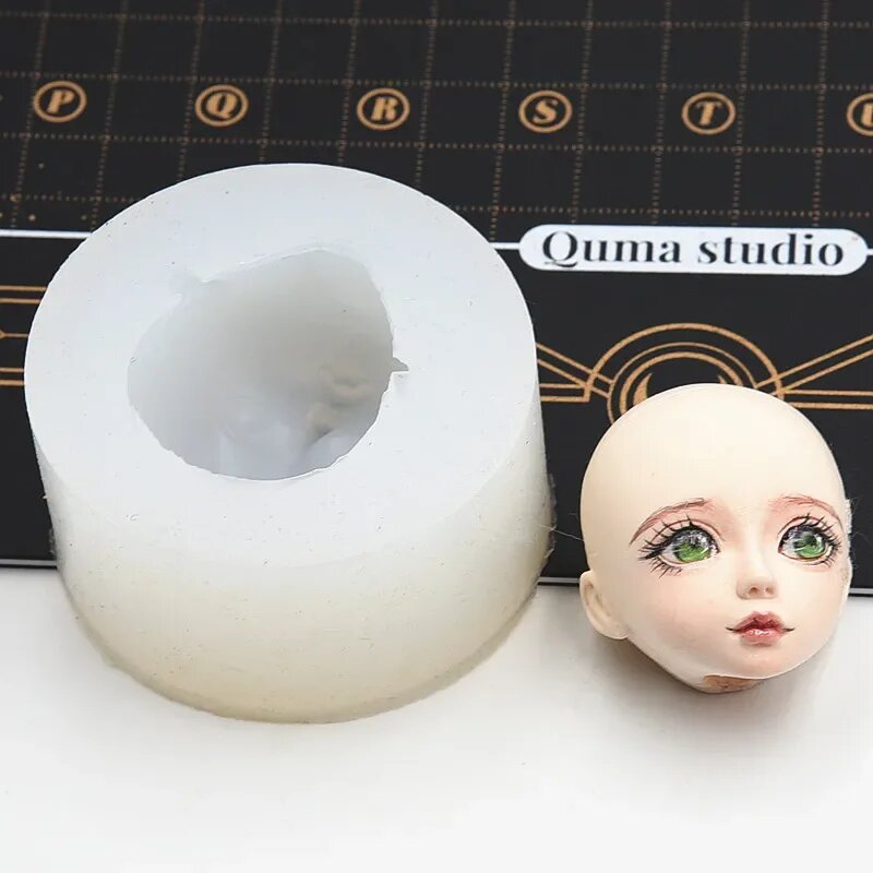 Силиконовая форма для лица куклы Q Version