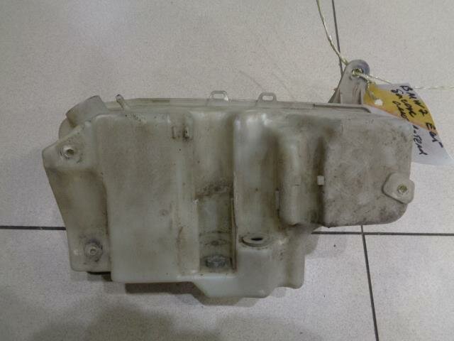 Бачок омывателя лобового стекла от BMW 7-Series 2001-2008