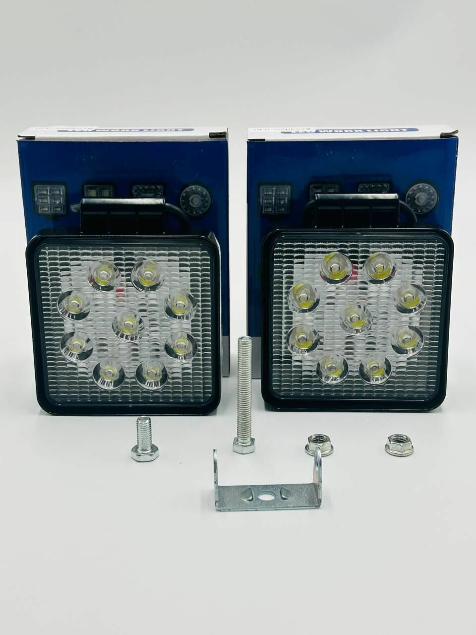 Фара светодиодная 9 LED 10-30V 27W 100х100мм противотуманная