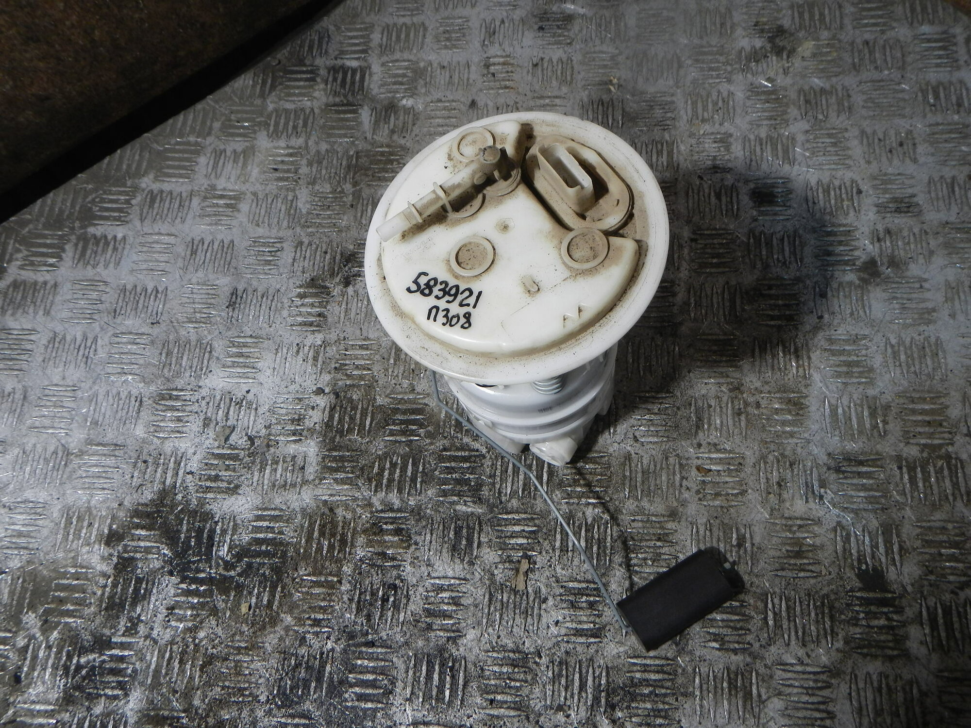 Б/У Насос топливный электрический, Peugeot (Пежо)-308 (07-) PEUGEOT 308 (07-) Без видимых повреждений. 583921 Peugeot-Ci...