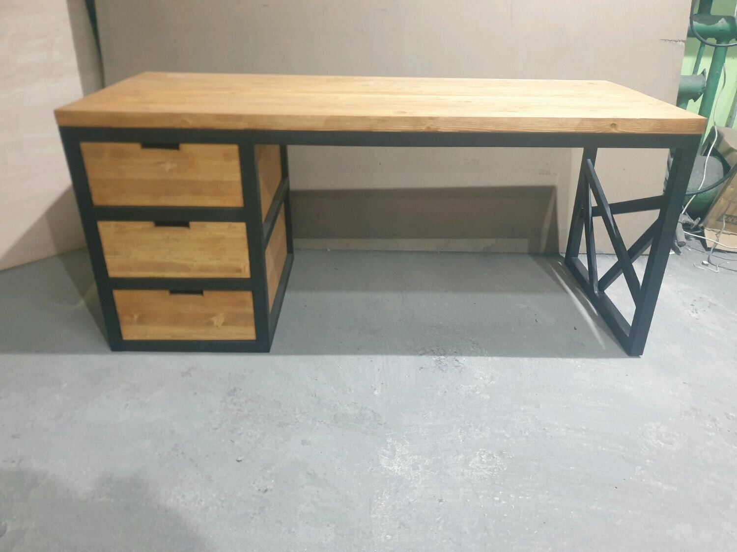 Стол EasyLOFT письменный, 60x60x75 см, цвет бежевый