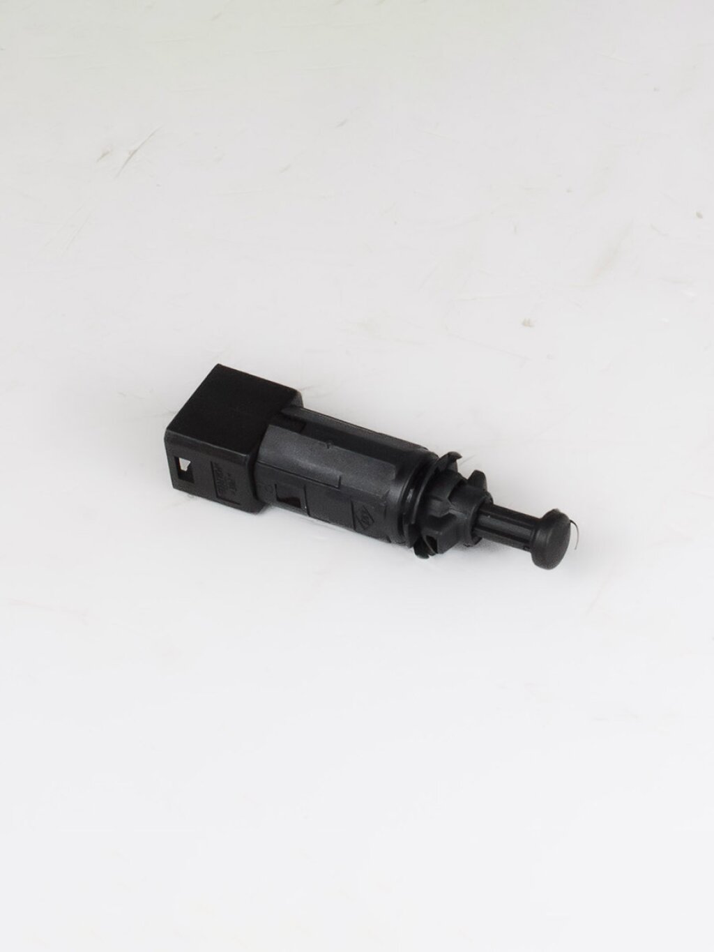 Датчик включения стоп-сигнала MasterKit 77MS375