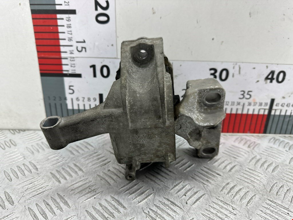 Подушка (опора) крепления двигателя Volkswagen Tiguan 1 5N0199262M арт. 2259390