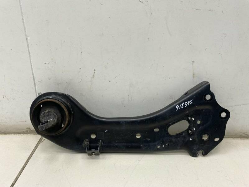 Рычаг задний продольный правый Kia K5 JF 2018 - 2021 кат.номер: 55281A8300 55280D4200