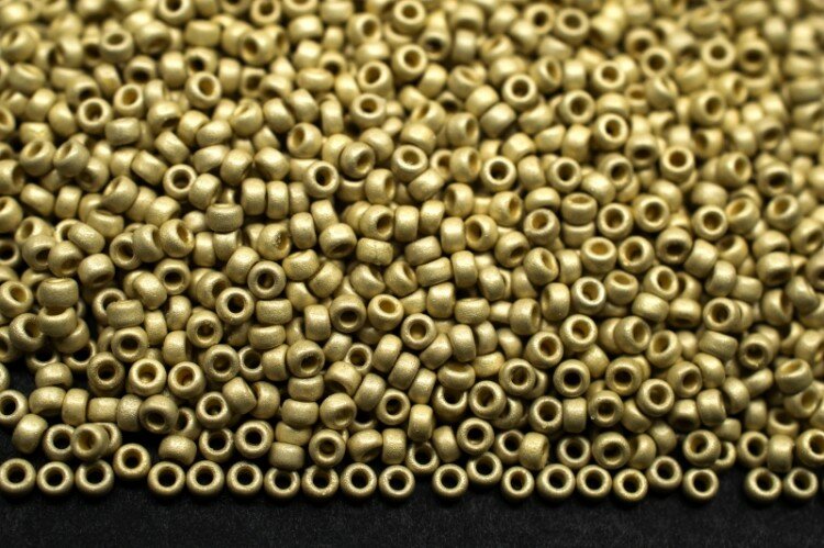 Бисер японский MIYUKI круглый 15/0 #4201F серебро, Duracoat гальванизированный матовый, 10 грамм