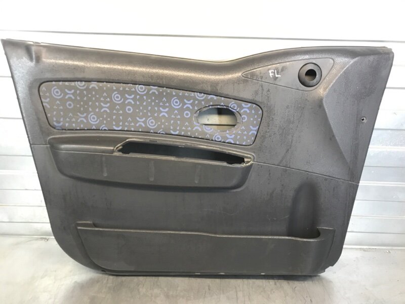 Обшивка двери передняя левая Chevrolet Spark M200 96658443
