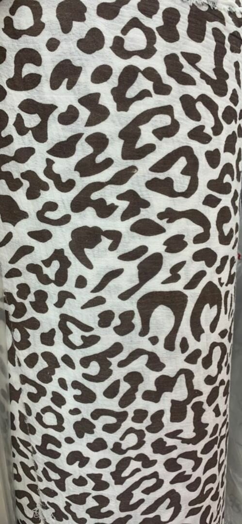 Муслин ткань для шитья двухслойный жатый Леопард на молочном фоне отрез 100*125см