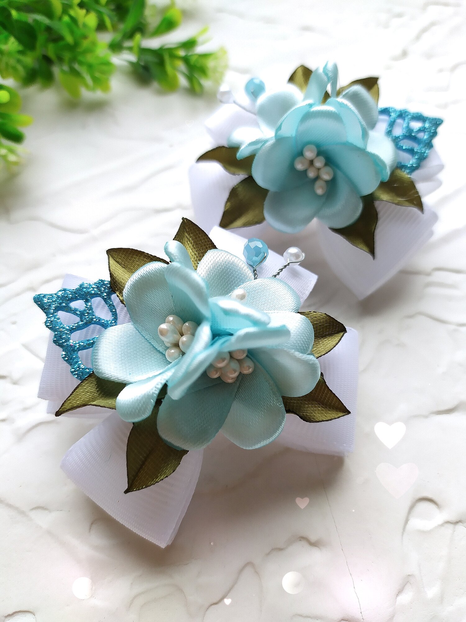 Бантики для девочек бело-голубые,2 шт.