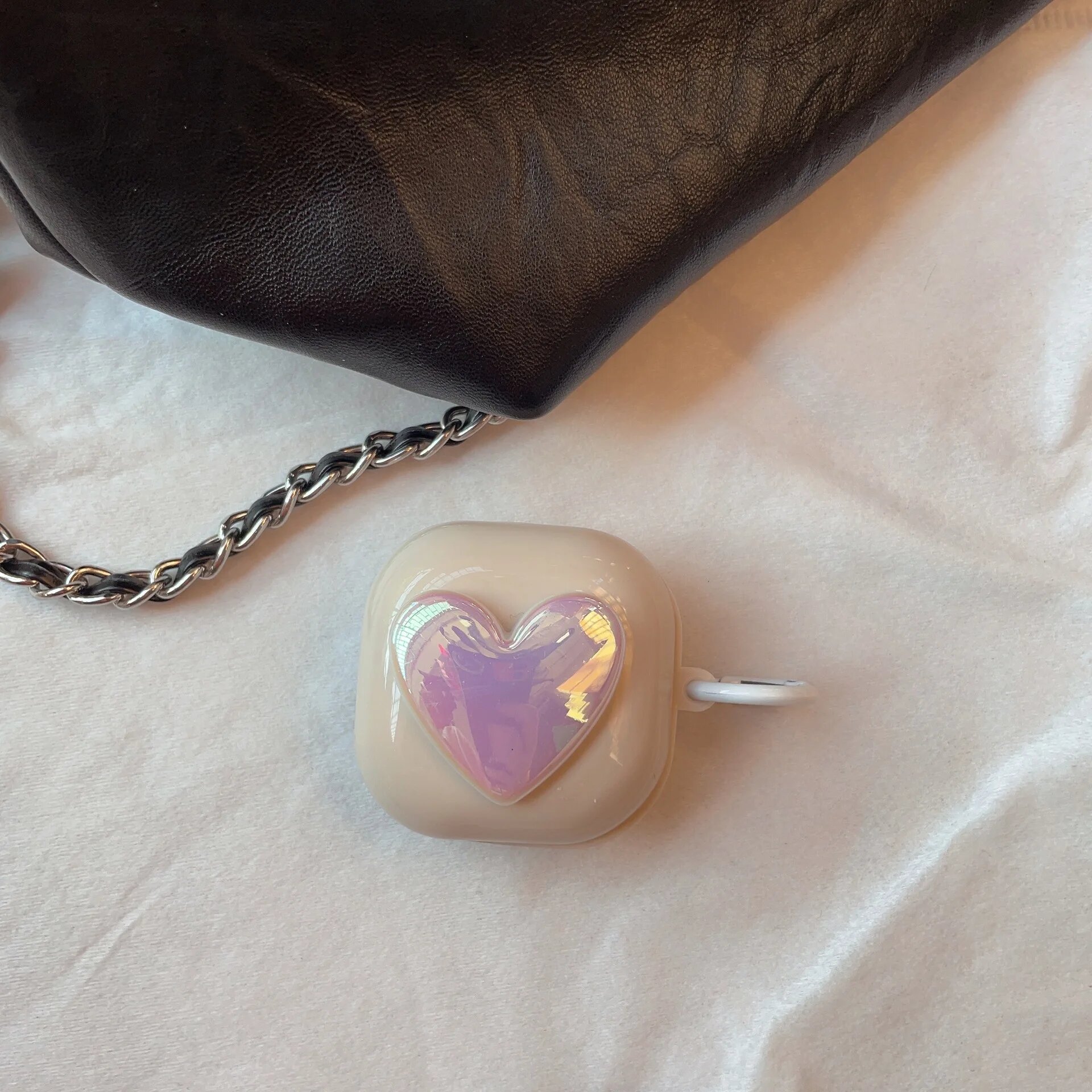 Чехол для наушников Samsung Buds 2 Pro силиконовый с сердцем For Buds 2, 7