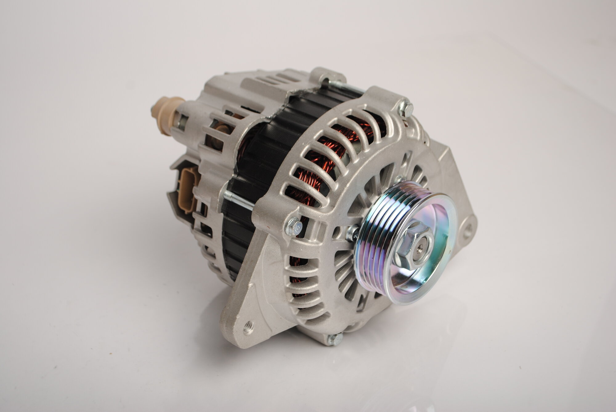 Генератор MD341353 Powertec MITSUBISHI