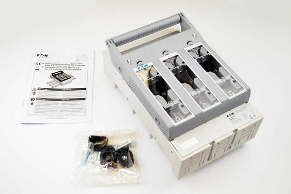 Предохранитель EATON XNH1-S250 Держатель-разъединитель для плавких вставок NH, до 250А, переменное напряжение до 690В, 1 шт