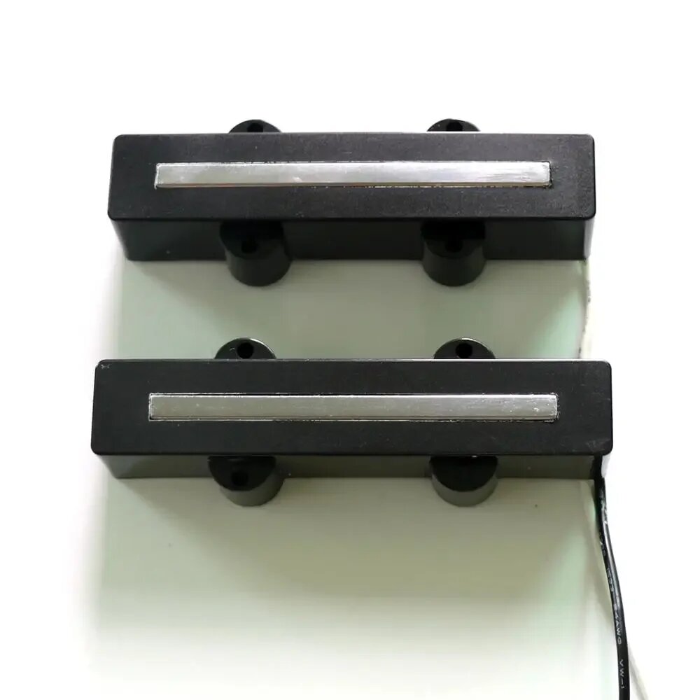 Звукосниматель DONLIS DJ04 для 4-струнной бас-гитары 1set N and B