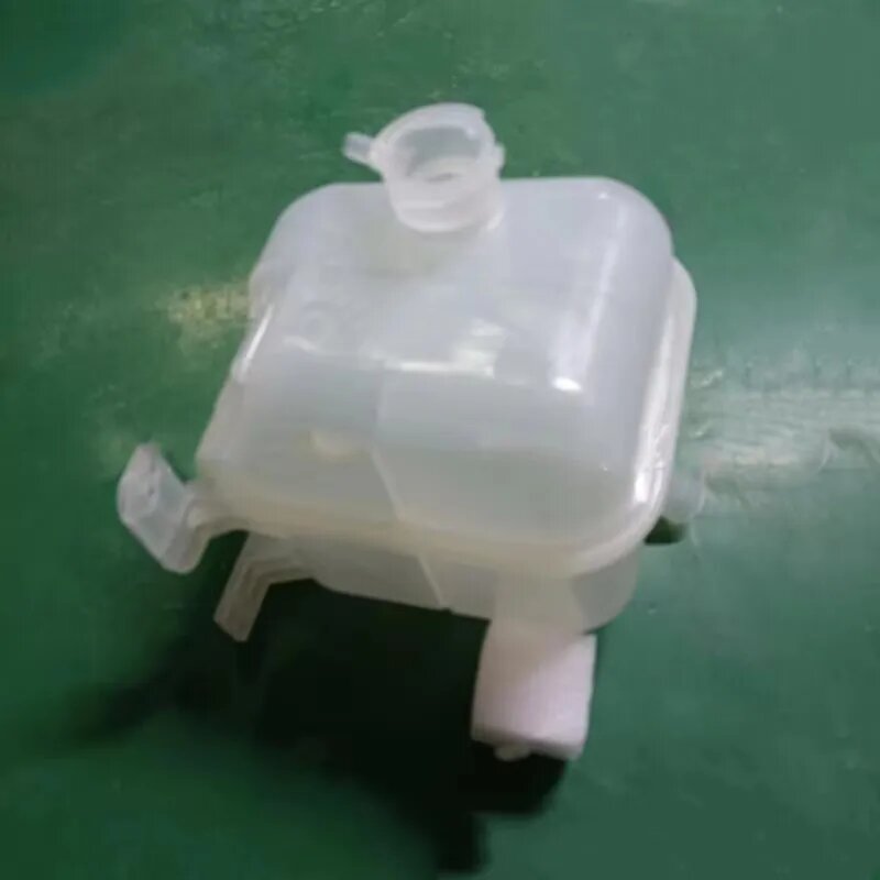 Совершенно новые автомобильные аксессуары 25431-2E100 254312 E100 для HYUNDAI TUCSON 2004-2006 KIA SPORTAGE 2,0 л 2,7 л бак для радиатора