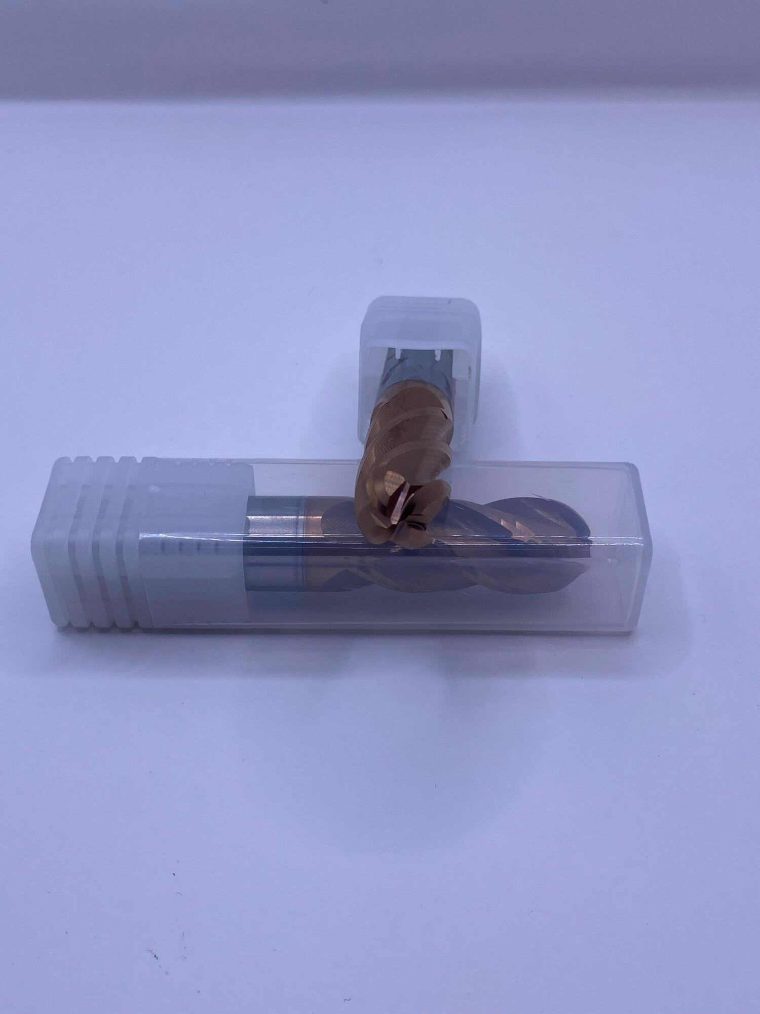 Фреза твёрдосплавная концевая радиусная HRC60 R9X18X45XD18X100L 4T