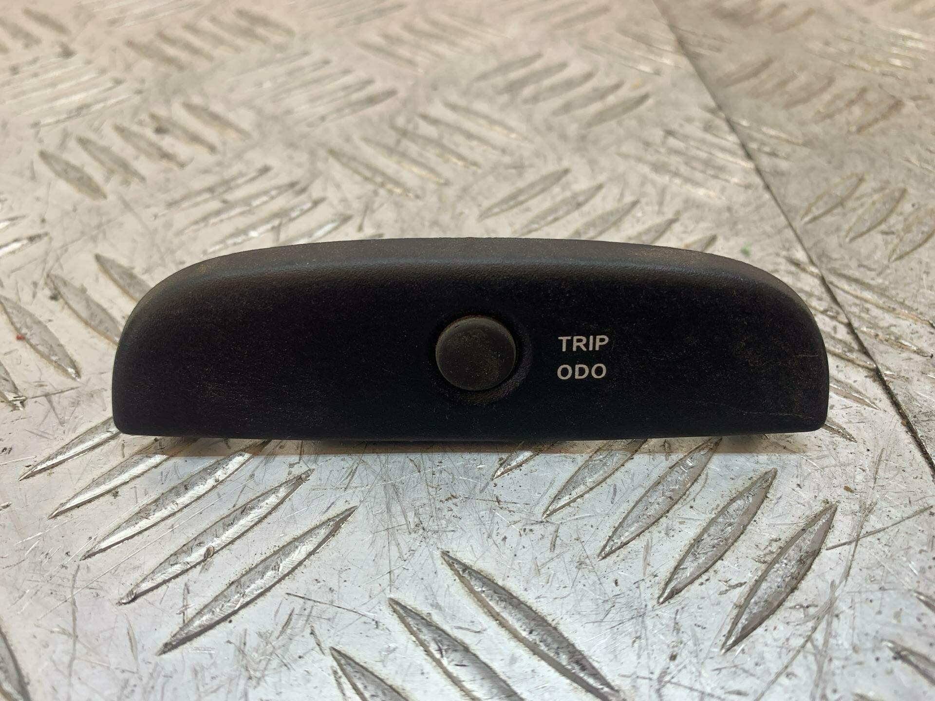 Кнопка ручного тормоза (ручника) Chevrolet Spark M300 2013 96496271